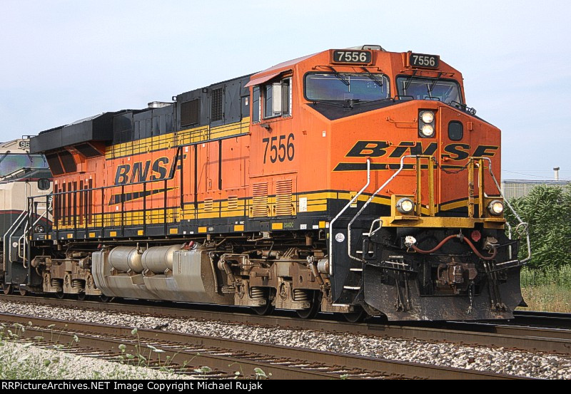 BNSF 7556